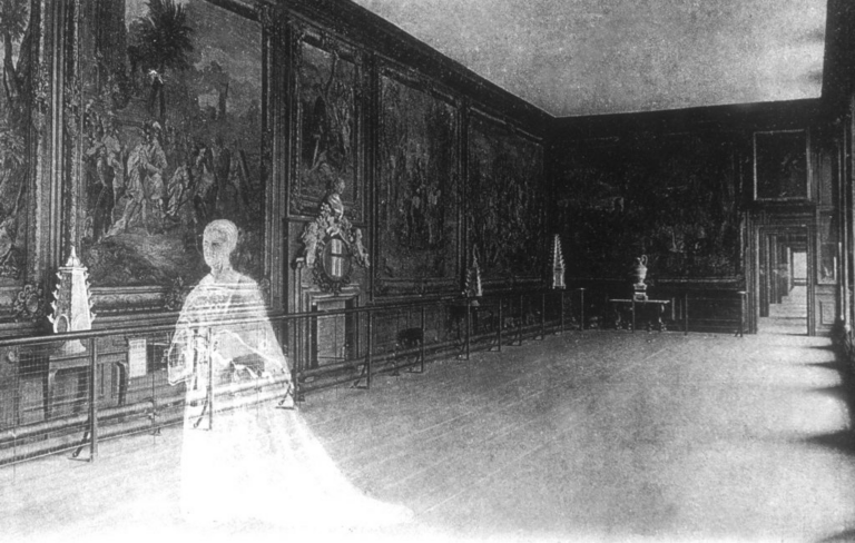15 Most Famous Ghosts – True Ghost Tales